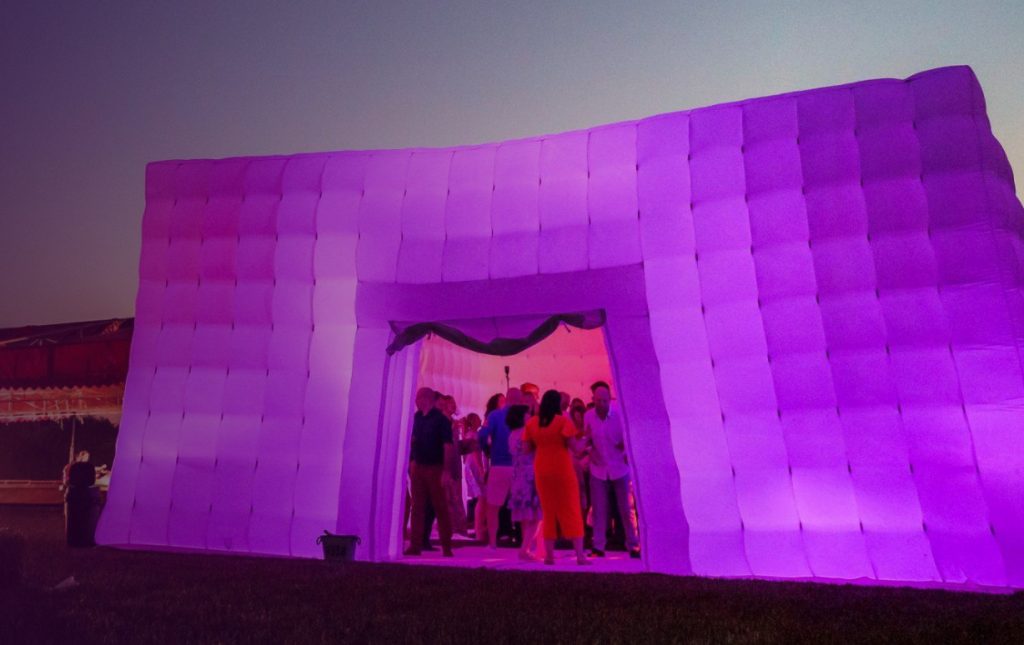 Affordable Pop Up Party Tent & Garden Party Rentals, UK