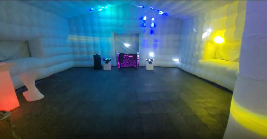 8x8m Inflatable Venue - Popup Parties